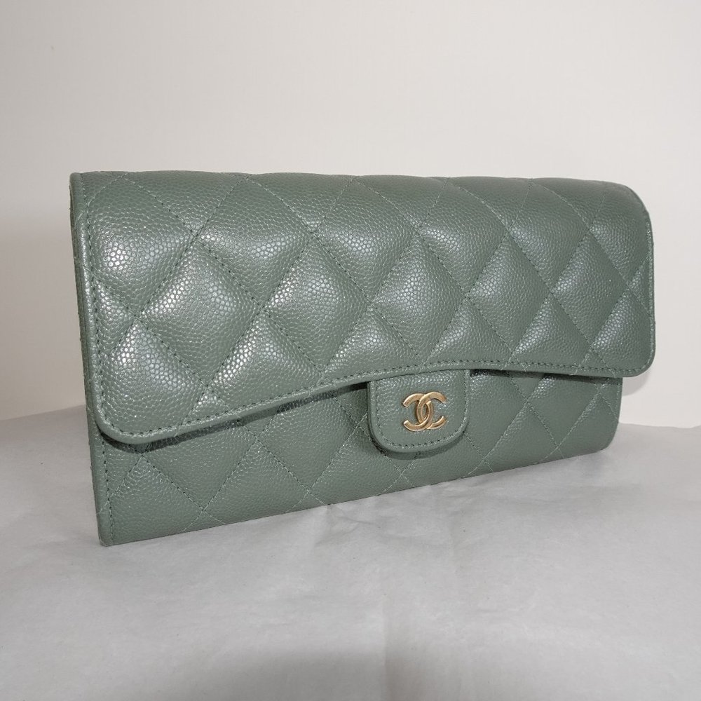 Chanel Classic Green Leather Long Flap Wallet 2018 - Gem
